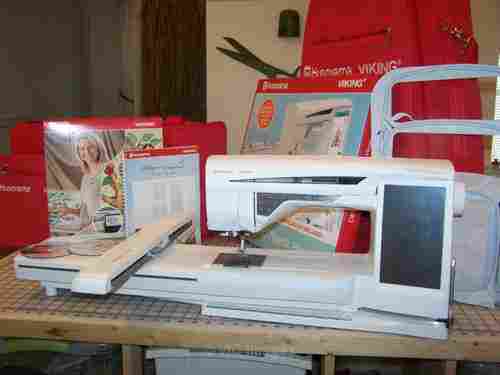 Husqvarna Viking Designer Diamond Sewing Machine | Buy & Sell ...